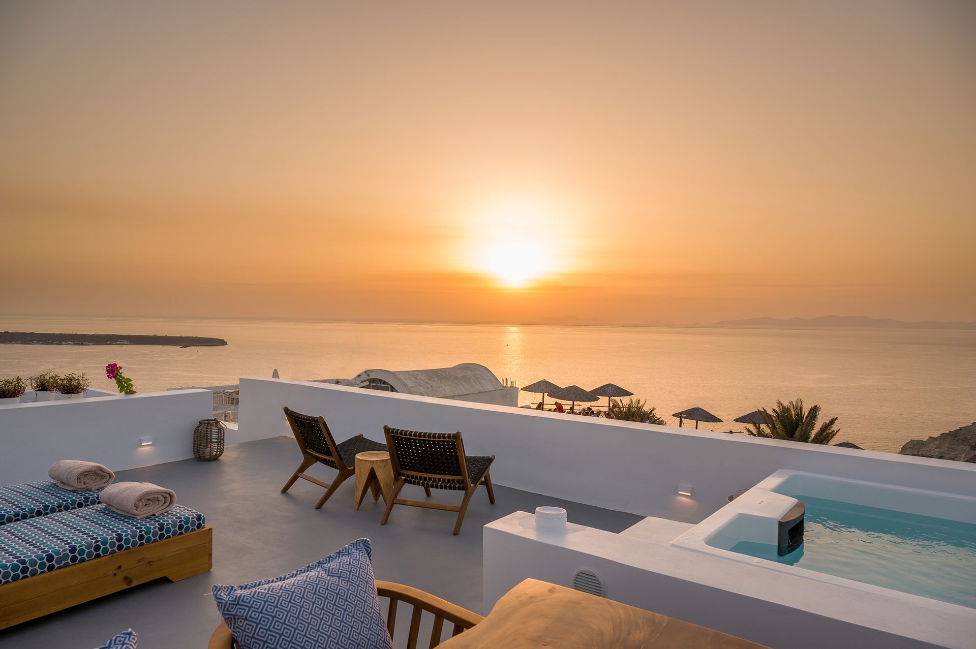 Blue Residence 1 with Jacuzzi - Book in Greece