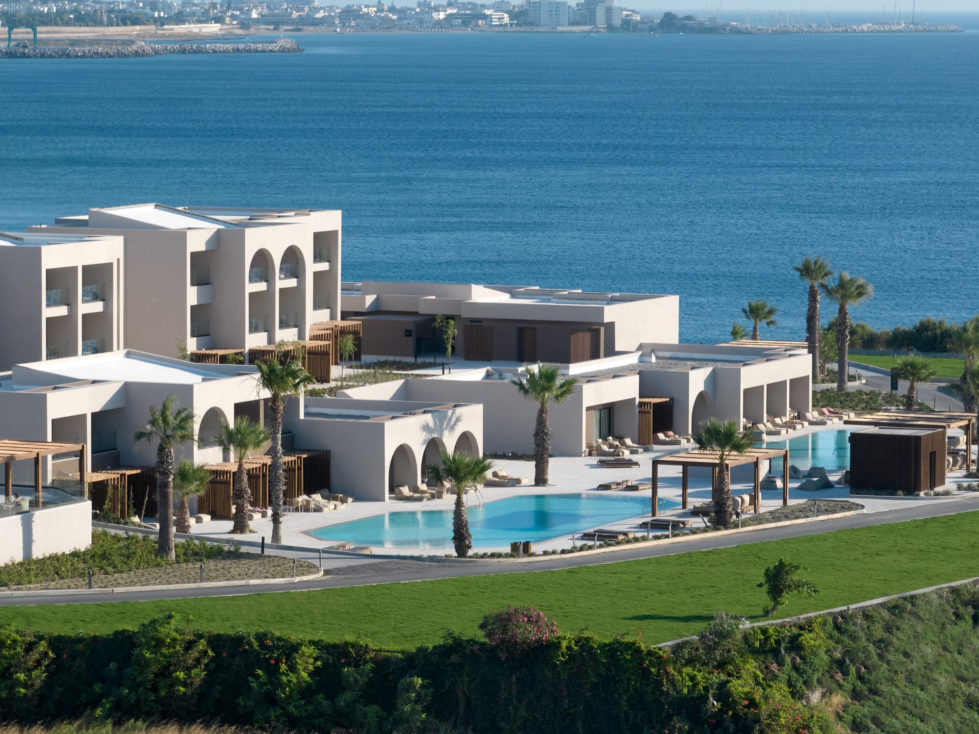 Rock Residence with Outdoor Hydromasaz - Book in Greece